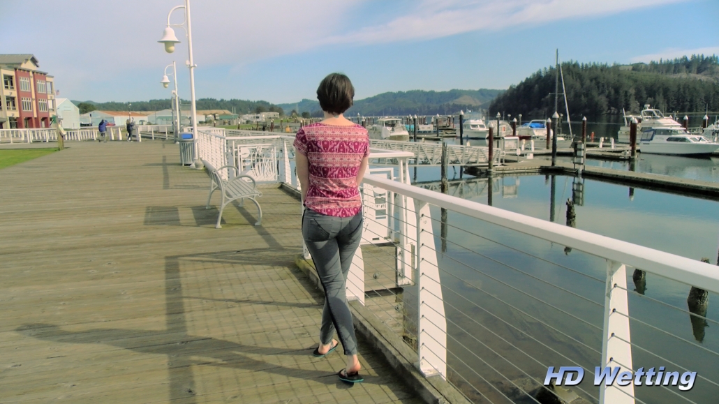 Flood in Public | HD Wetting